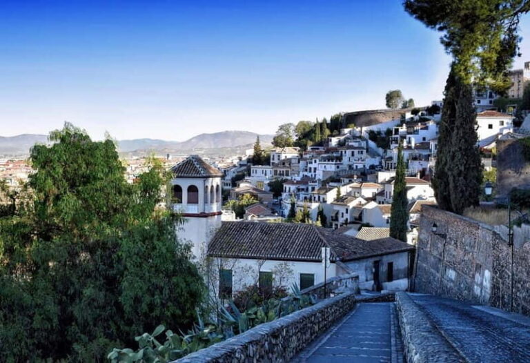 Granada Walking Tour: Explore the Historic Center & Albaicín - Frequently Asked Questions