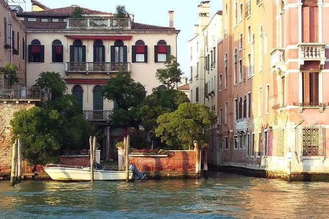 Grand Canal boat tour and Murano glass experience with Hotel pick up - Whats Included, and What’s Not