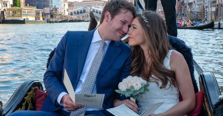 Grand Canal: Renew Your Wedding Vows on a Venetian Gondola - What does the itinerary look like?
