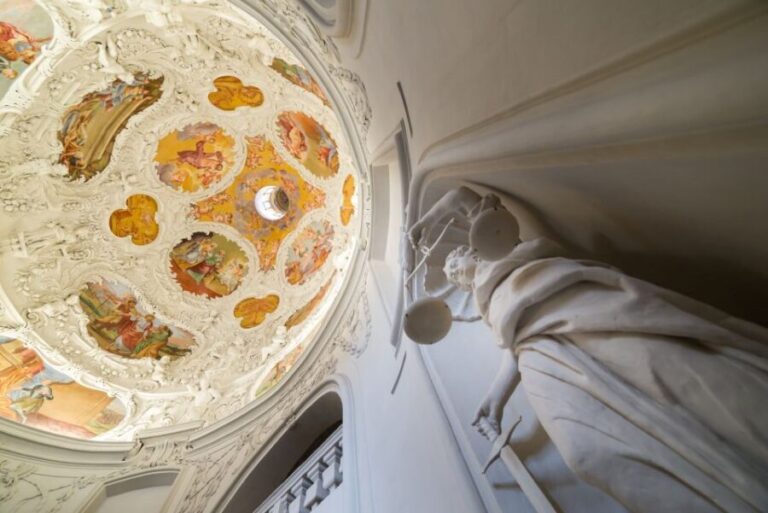 Graz: Jewish Quarter and Old Town Private Walking Tour - Exploring Graz’s Jewish Heritage