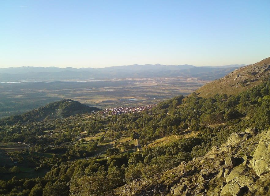 Gredos: Guided Hike in the Vettón Forest - The Itinerary: From Forest to Scenic Vistas