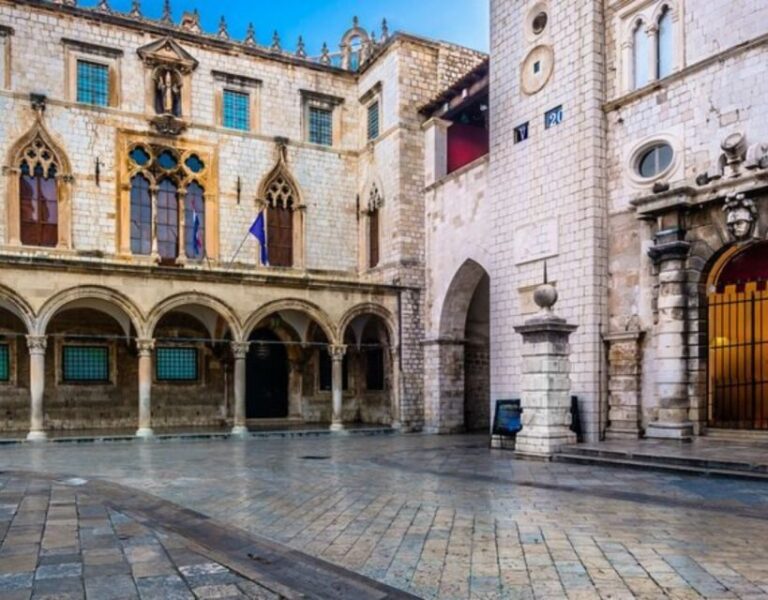Group tour: Dubrovnik Walking Tour (1h duration, 9:30am, 6pm - A Closer Look at the Itinerary