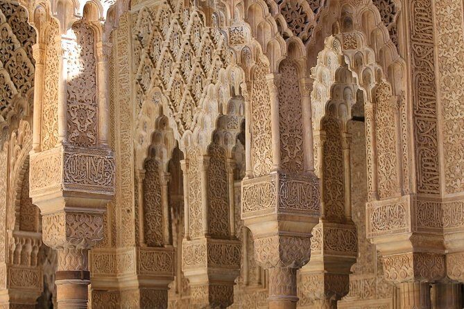 Group tour: the Alhambra of Granada - Why This Tour Suits Travelers Best
