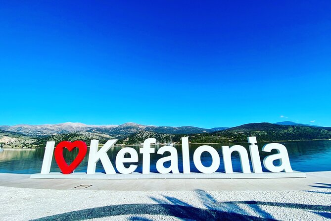 Guide to Greek culture: Dance lessons and walk in Kefalonia . - Key Points