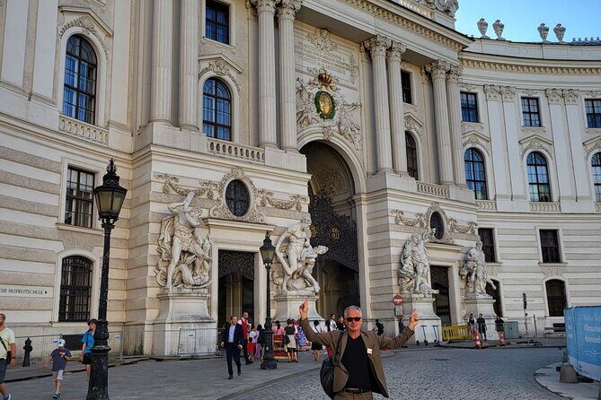 Guided city tour in Vienna: the emergence of a cosmopolitan city - Authentic Experience and Value