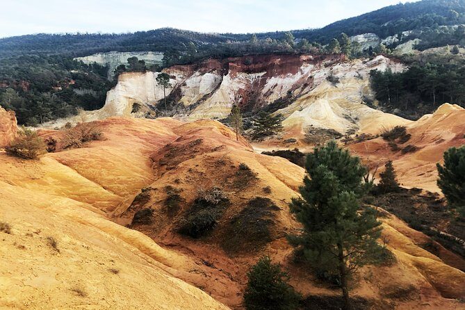 Guided Discovery of Ocher - 1/2 day - Electric bike - Who Will Love This Tour?
