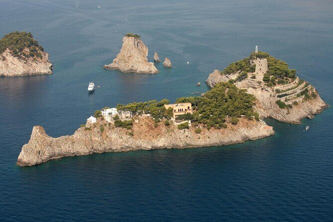 Guided Kayak Walk in Crapolla - An In-Depth Look at the Guided Kayak Walk in Crapolla
