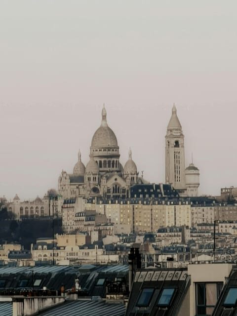 Guided tour in Paris in a vintage car Arabic English speaker - The Itinerary: Exploring Paris’s Most Famous Spots