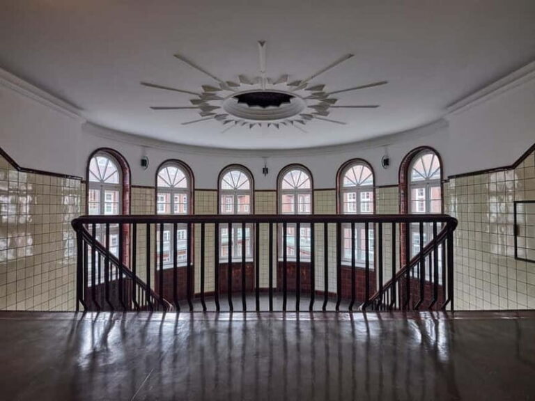 Guided tour of Hamburg's UNESCO World Heritage Site - Warehouses & Cathedrals of Trade - Exploring the Kontorhausviertel — The Hub of Merchant Power