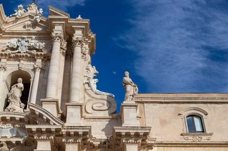 Guided tour of Ortigia with Fish Street Food at the market - Authentic Experiences and Practical Insights