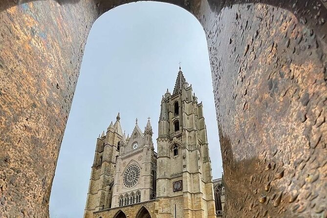 Guided tour of the Cathedral of León - Experience the Magnificence of León’s Cathedral with a Guided Tour