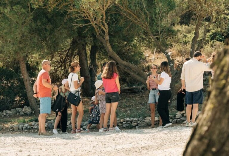 Guided Tour of the Estate & Tasting of 4 wines - The Vineyard Walk and Biodynamic Approach