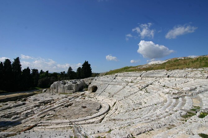 Guided tour of the Greek Theater and the Neapolis of Syracuse - A Closer Look at the Guided Tour of the Greek Theater and Neapolis of Syracuse