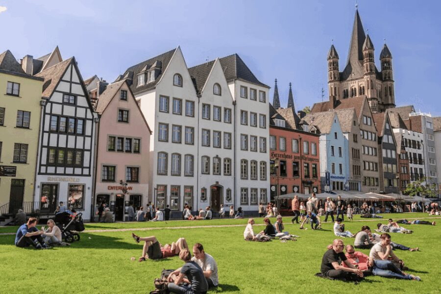 Guided tour of the historic center of Colonia - What’s Included and How It Matters