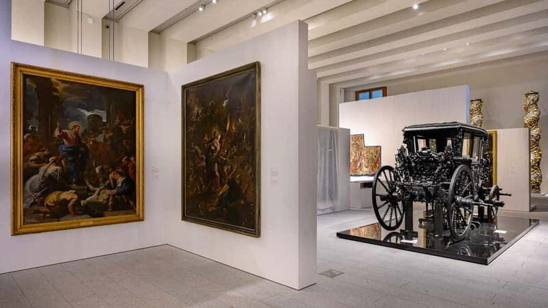 Guided Tour of The Royal Collections Gallery - Exploring the Royal Collections Gallery: An In-Depth Look