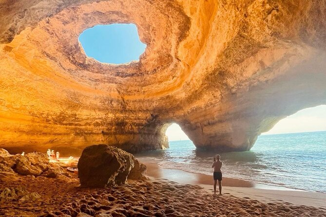 Guided tour through the caves of Benagil - Key Points