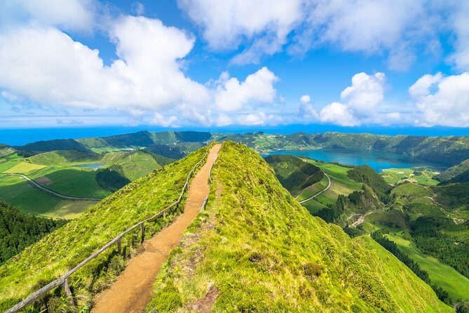 Guided Tours Sete Cidades and Lagoa do Fogo Full day - What Travelers Are Saying