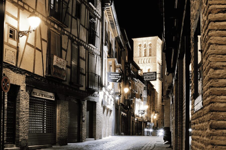 Guided visit through Imperial Toledo - Setting the Scene: An Introduction to Toledo by Night