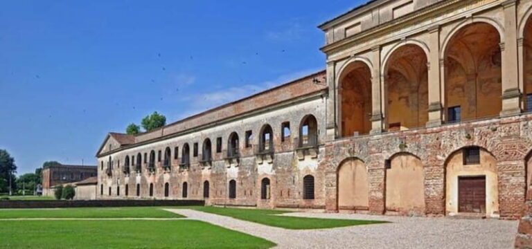 Guided visit to the Ducal Palace in Mantua - Exploring the Ducal Palace in Mantua: A Closer Look
