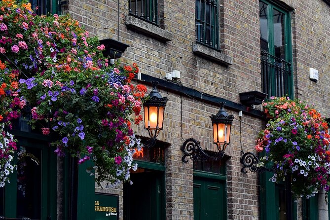 Guided Walking Tour in Dublin - Key Points