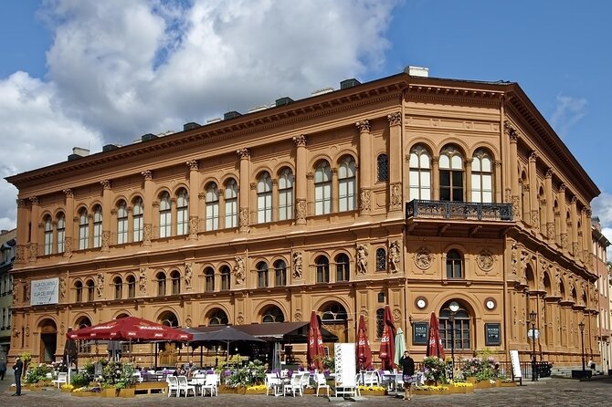 Guided Walking Tour in Riga - Key Points