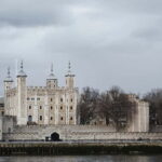 Guided Walking Tour - Tower Bridge to Buckingham Palace - Discovering Londons Most Famous Sights