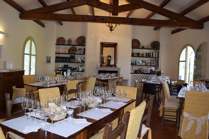 Guided Wine and Olive oil tasting - Authentic Sardinian Flavors: A Guided Wine and Olive Oil Tasting Near Alghero