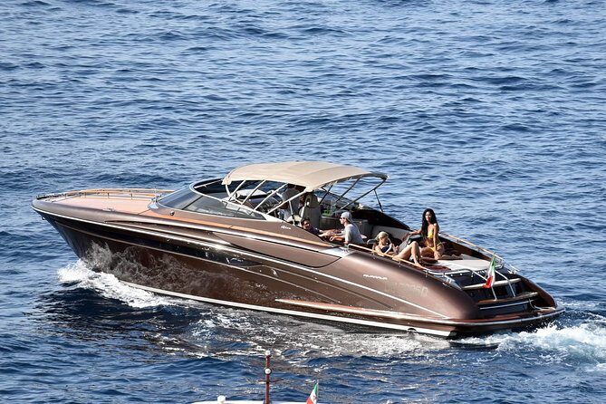 Half day around Capri by Rivarama 44 speedboat - Analyzing the Value