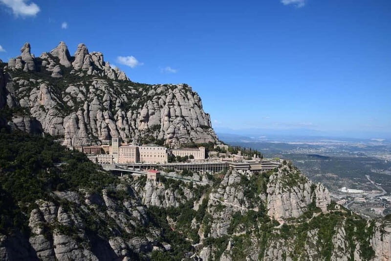 Half-Day Guided Tour of Montserrat & Sagrada Familia - The Itinerary Breakdown: What Makes Each Stop Special