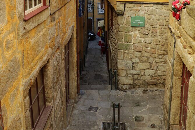 Half Day Private Tour in TukTuk Porto Jewish Heritage - Authentic Insights from Tour Reviews