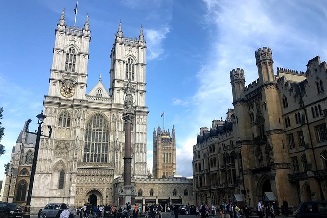 Half Day Walking Tour of Traditional London by Walking & Public Transportation - Key Points