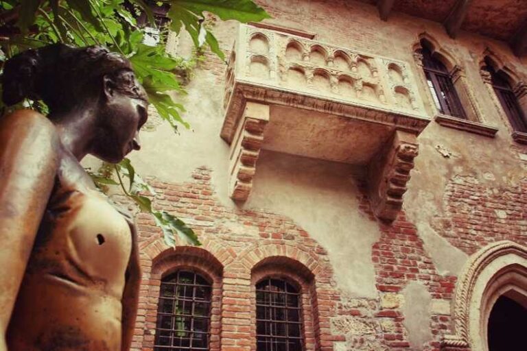 Half day Walking Tour Verona from Padova - Authentic Experiences and Hidden Corners