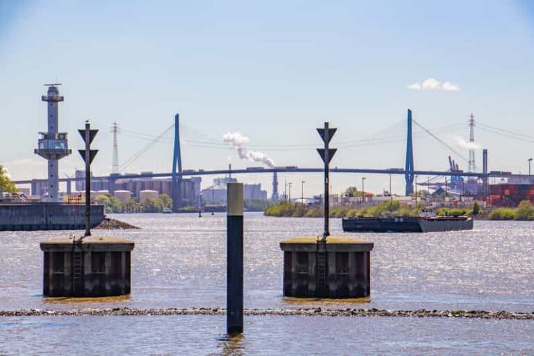 Hamburg: Capture the most Photogenic Spots with a Local - What to Expect: Practical Details