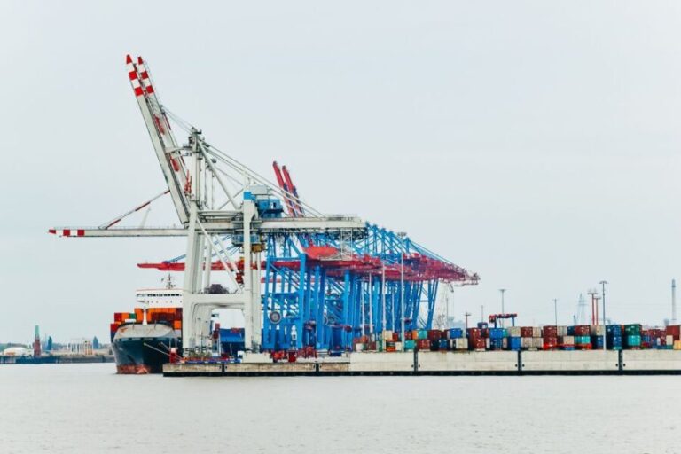 Hamburg: Harbor Cruise - The Value of Hamburg’s Harbor Cruise