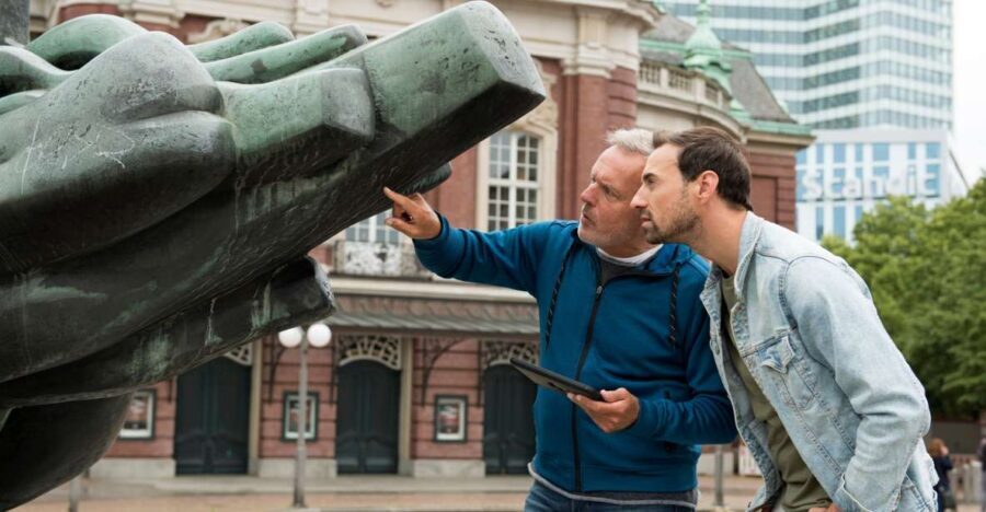 Hamburg Landungsbrücken: Outdoor Escape Game - What You Do During the Game