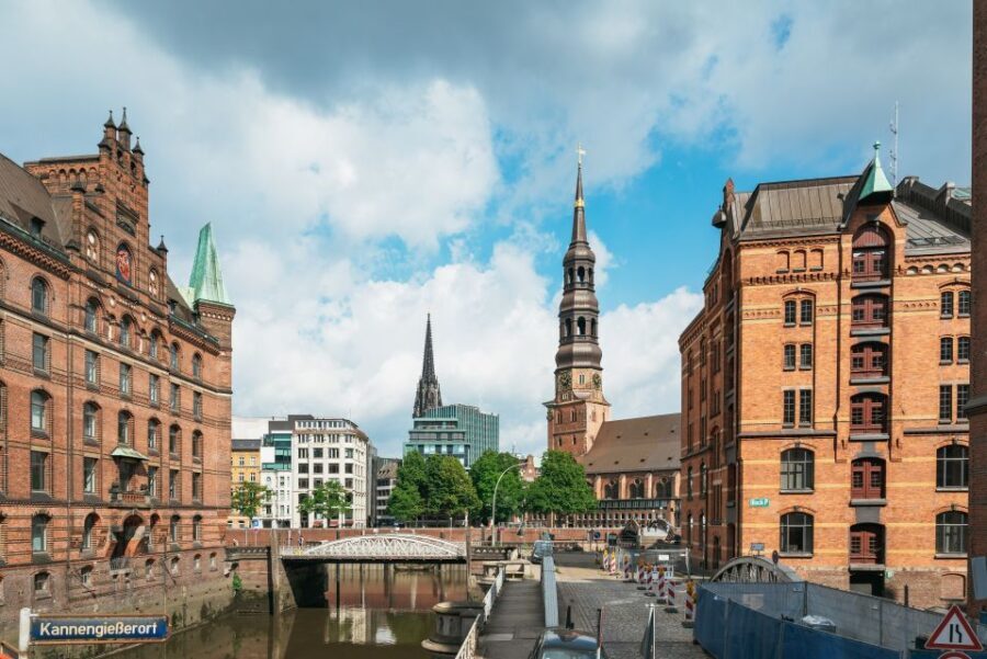 Hamburg: Line A Hop-On Hop-Off Sightseeing Tour - The Route and Stops in Detail