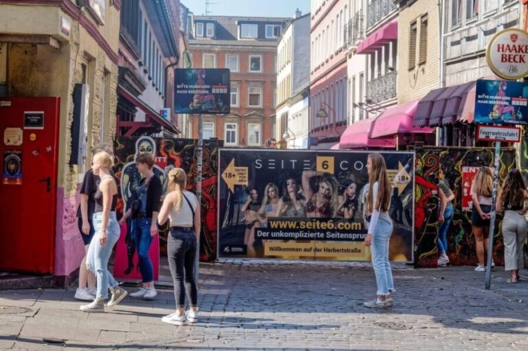 Hamburg: Private Reeperbahn Guided Walking Tour - The Itinerary in Detail