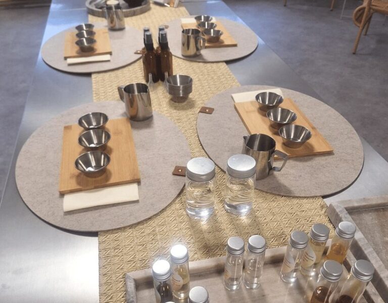 Hamburg: Room fragrance workshop and gin and tonic - Who Will Love This Experience?