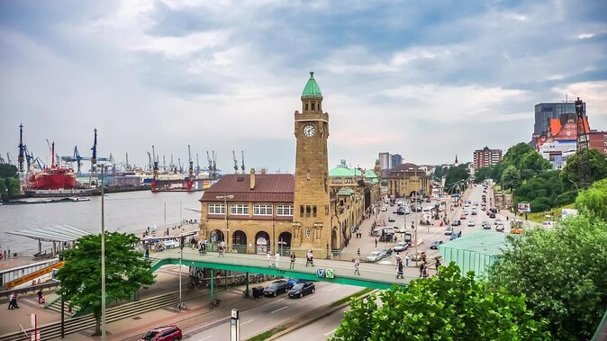 Hamburg: Safari Tour in St. Pauli - Key Points