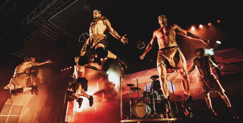 Hamburg: SIXX PAXX Show Entry Ticket - Who this experience is best for: Adults seeking entertainment that combines sensuality with high-quality dance; groups of friends looking for a night of humor and glamour; couples wanting a lively, memorable date night.