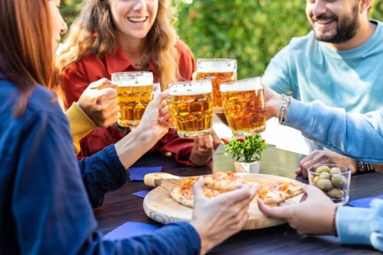 Hamburg: St. Pauli Food and Bier Tour - Who Will Enjoy This Tour?