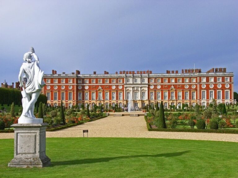 Hampton Court Palace Private Tour with Fast Track Pass - The Cost: Is It Worth It?