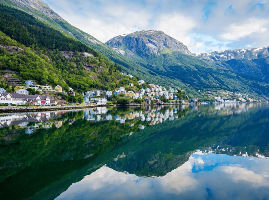 Hardangerfjord Lunch at Cider Farm, Coffee at historic Hotel - Real Traveler Experience and Feedback