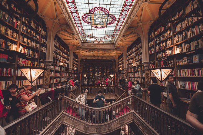 Harry Potter and Lello Bookshop Tour : Highlights and Hidden Gems - An Introduction to the Porto Harry Potter Tour
