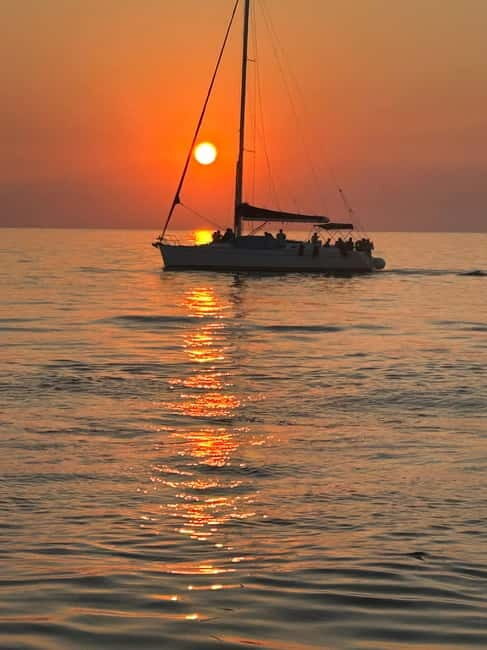 Heraklion: Dia Island Sunset Boat Tour with Dinner - Why This Tour Is a Great Pick