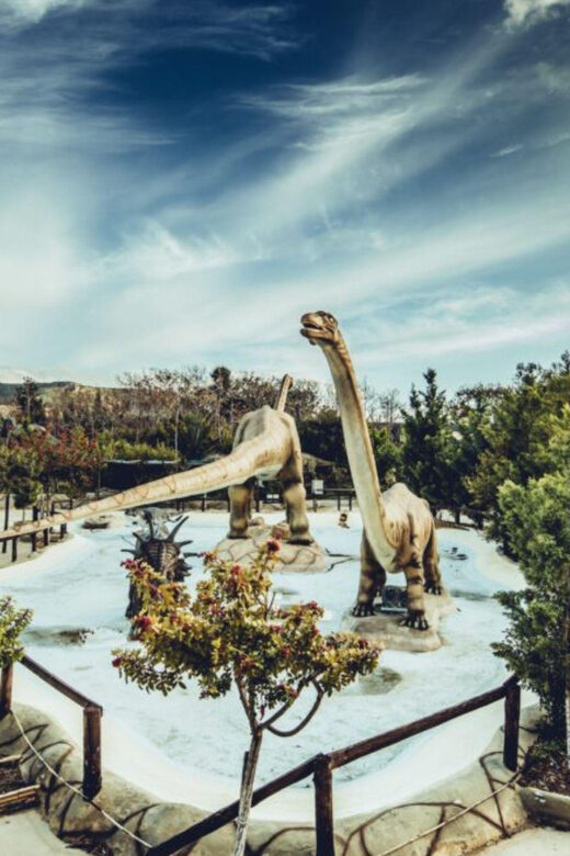 Heraklion: Family Fun Day with Dinosauria and CRETAquarium - A Detailed Look at the Itinerary