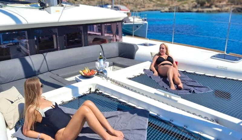 Heraklion: Luxury Cruise to Dia with Dinner & Free Transfer - Who Should Opt for This Experience?