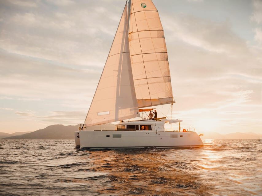 Heraklion: Private Catamaran Cruise to Dia with Meal&Drinks - The Voyage: Sailing to Dia Island