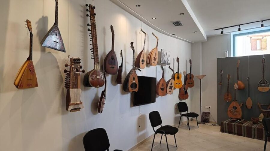 Heraklion Tour: Archaeological Museum with Tasting & Music - Who Will Love This Tour?