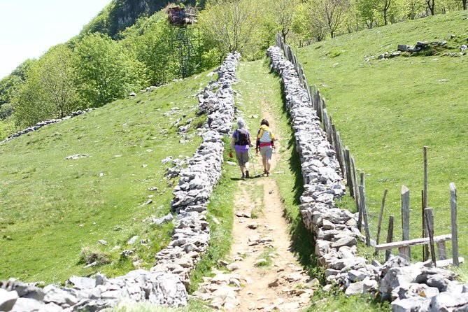 Hernio mountain hiking in small group - Key Points